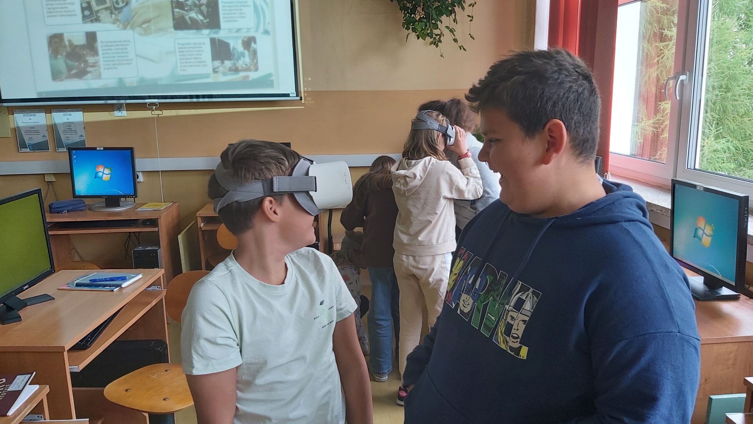 O tym co w środku komputera i na zewnątrz. VirtualReality – okulary 3D ... O tym co w środku komputera i na zewnątrz. VirtualReality – okulary 3D ...